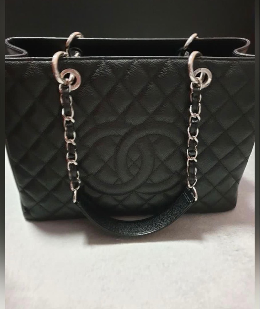 Chanel GST M size, Women's Fashion, Bags & Wallets, Tote Bags on Carousell