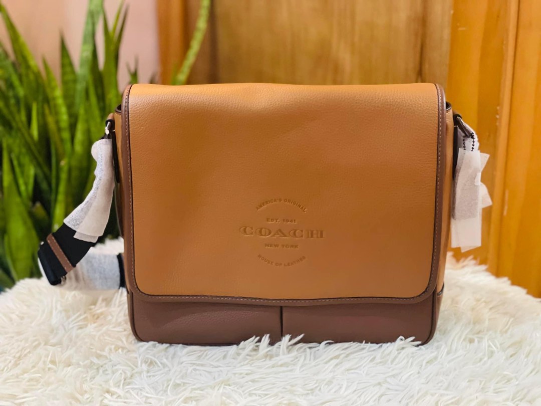 COACH THOMPSON MAP MENS CROSSBODY BAG, Men's Fashion, Bags, Sling Bags ...