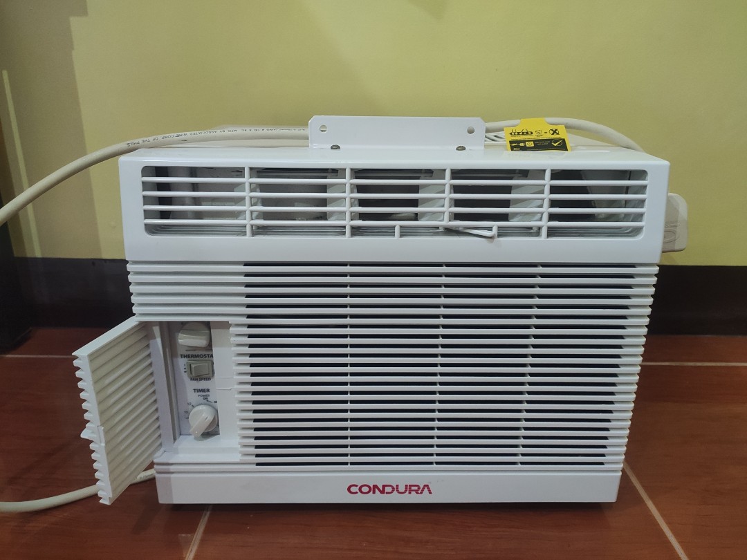 Condura 0.5hp window type aircon, TV & Home Appliances, Air ...