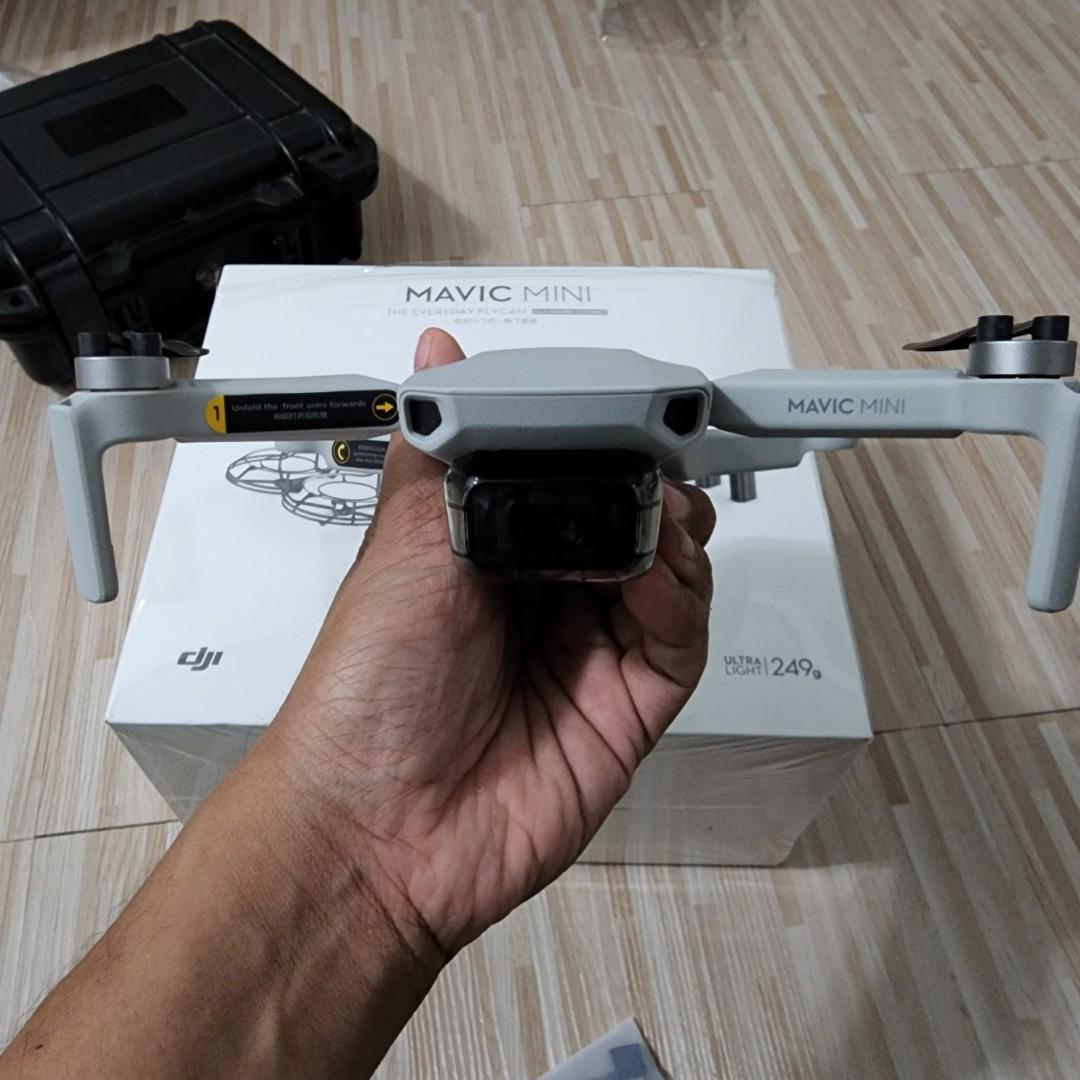 DJI Mavic Mini 1 Fly More Combo (FMC), Photography, Drones on Carousell