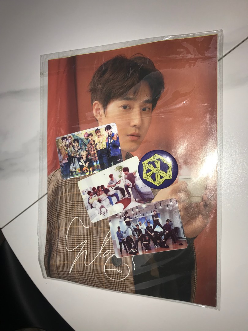 EXO korean boy band group poster and stickers, 興趣及遊戲, 收藏品及紀念品, 韓流 - Carousell