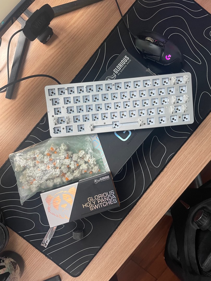 Gmmk compact (60%, 61keys) and Glorious holy panda switches, Computers & Tech, Parts ...
