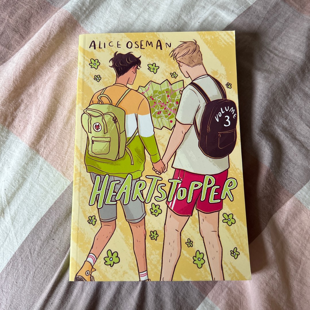 Heartstopper Volume 3, Hobbies & Toys, Books & Magazines, Fiction & Non ...