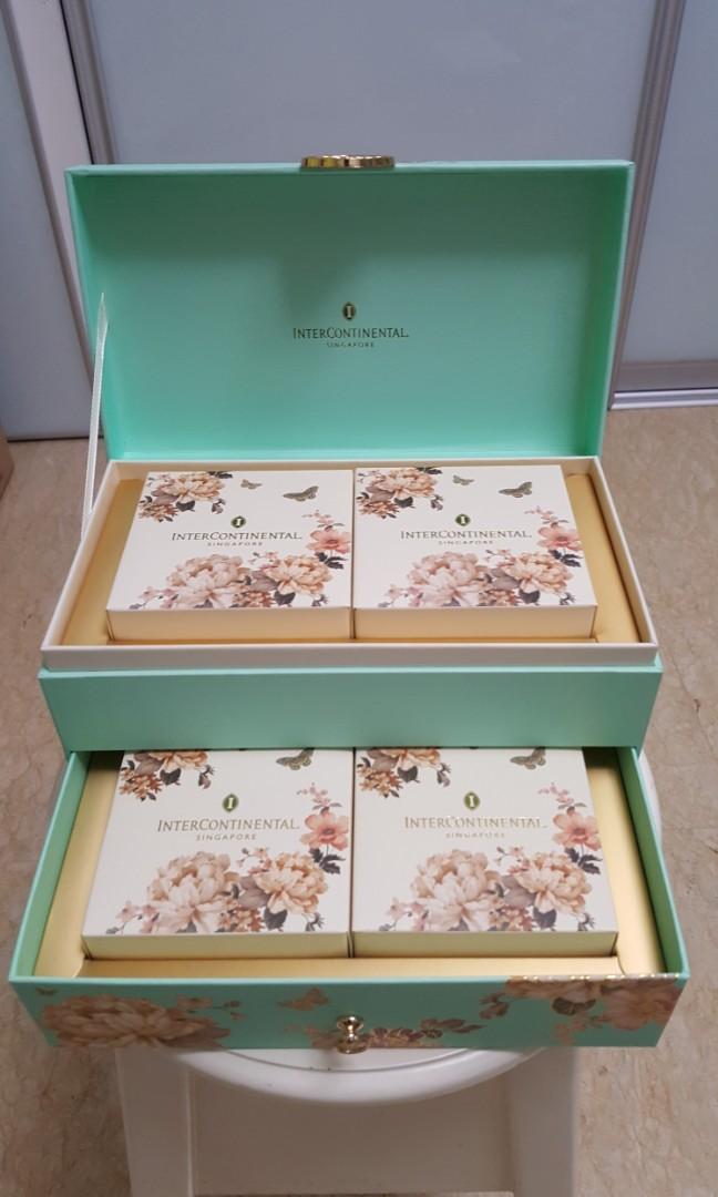Intercontinental mooncake box, Women's Fashion, Jewelry & Organisers ...
