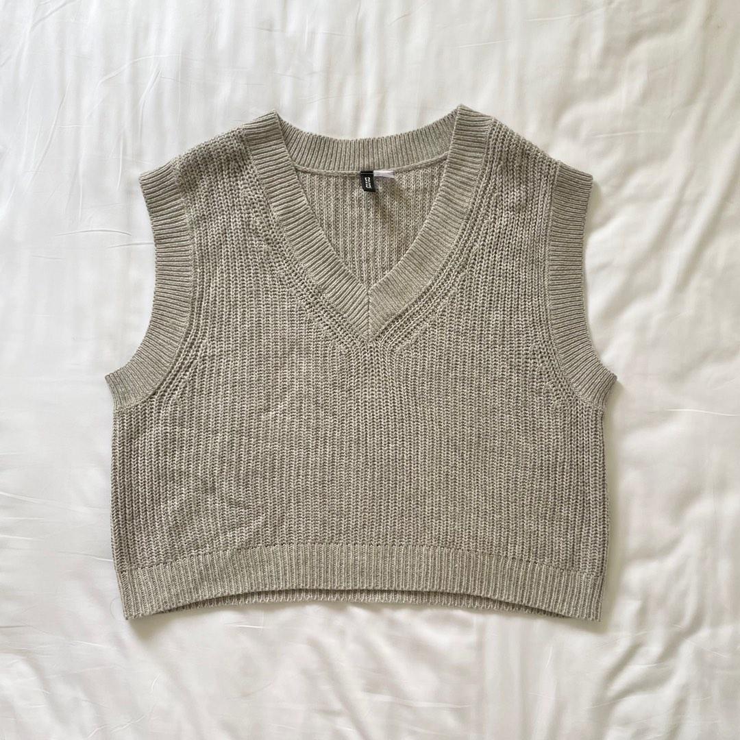 knitted vest (3 colours), Women's Fashion, Coats, Jackets and Outerwear ...