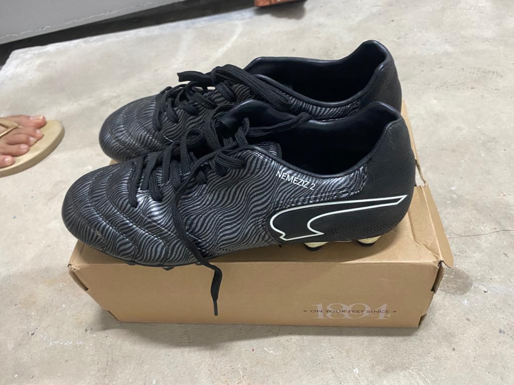 Kronos Soccer Boots, Men's Fashion, Footwear, Boots on Carousell
