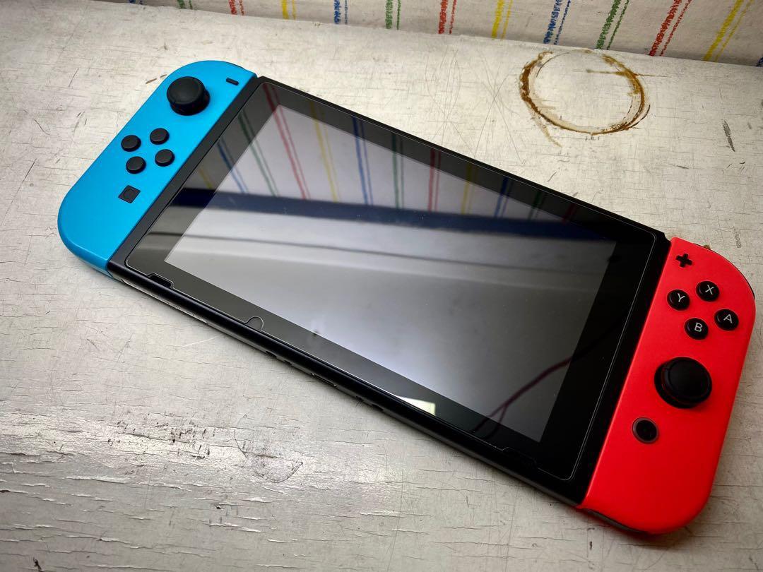 Nintendo Switch V2 Neon Red and Blue Complete w/ Freebies, Video Gaming ...