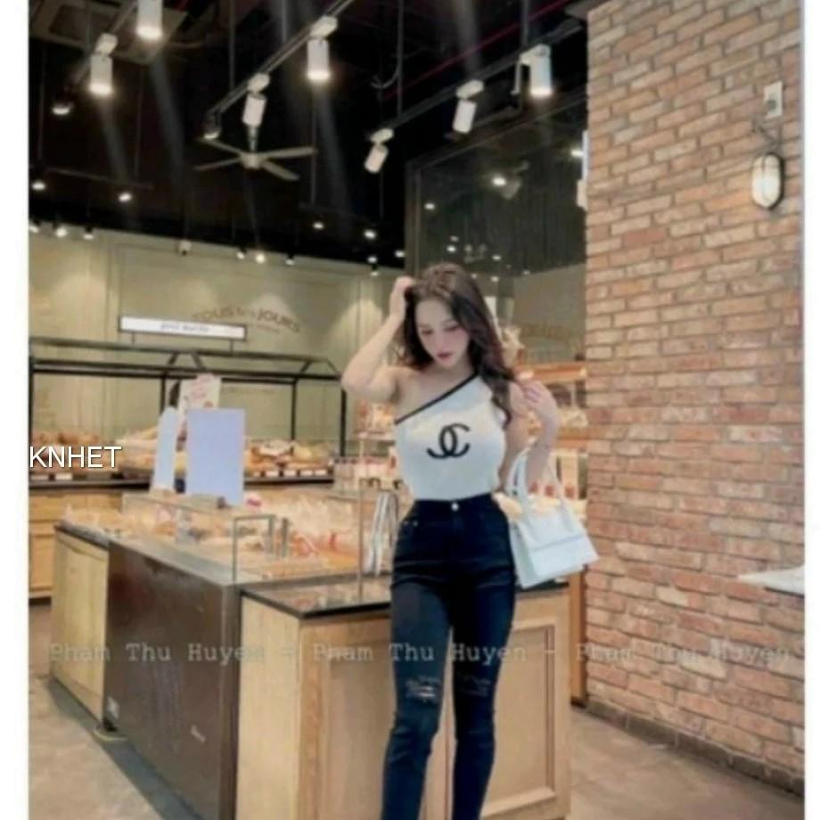 Pre order top, Women's Fashion, Tops, Sleeveless on Carousell