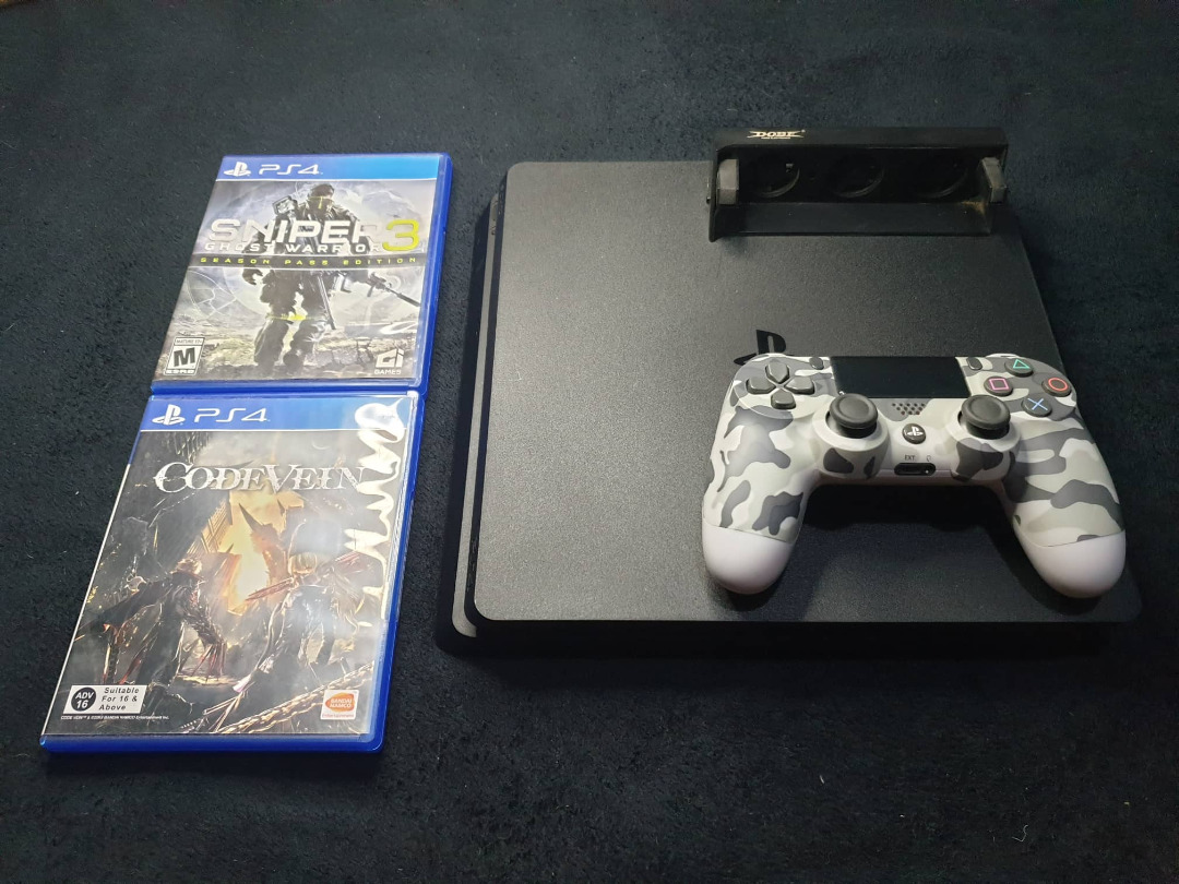 PS4 Slim 1TB with FREEBIES!!!, Video Gaming, Video Game Consoles ...