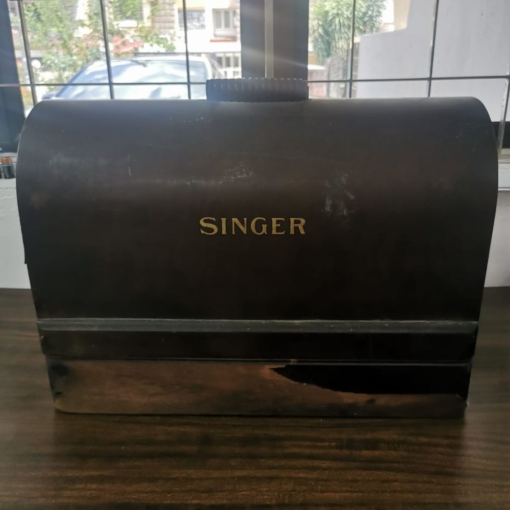 SINGER Vintage Portable Sewing Machine / Mesin Jahit Mudah Alih Vintaj ...