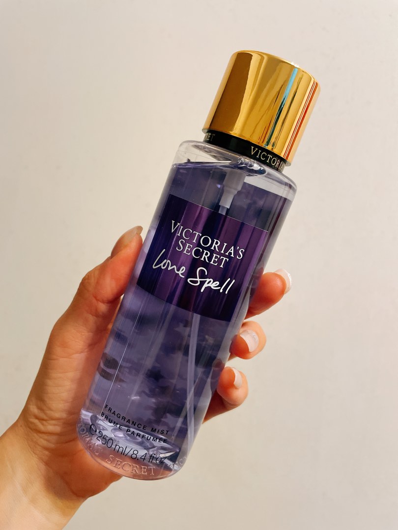 Victoria's Secret Love spell Fragrance Mist, 美容＆化妝品, 沐浴＆身體護理, 沐浴及身體護理 - 身體護理 - Carousell
