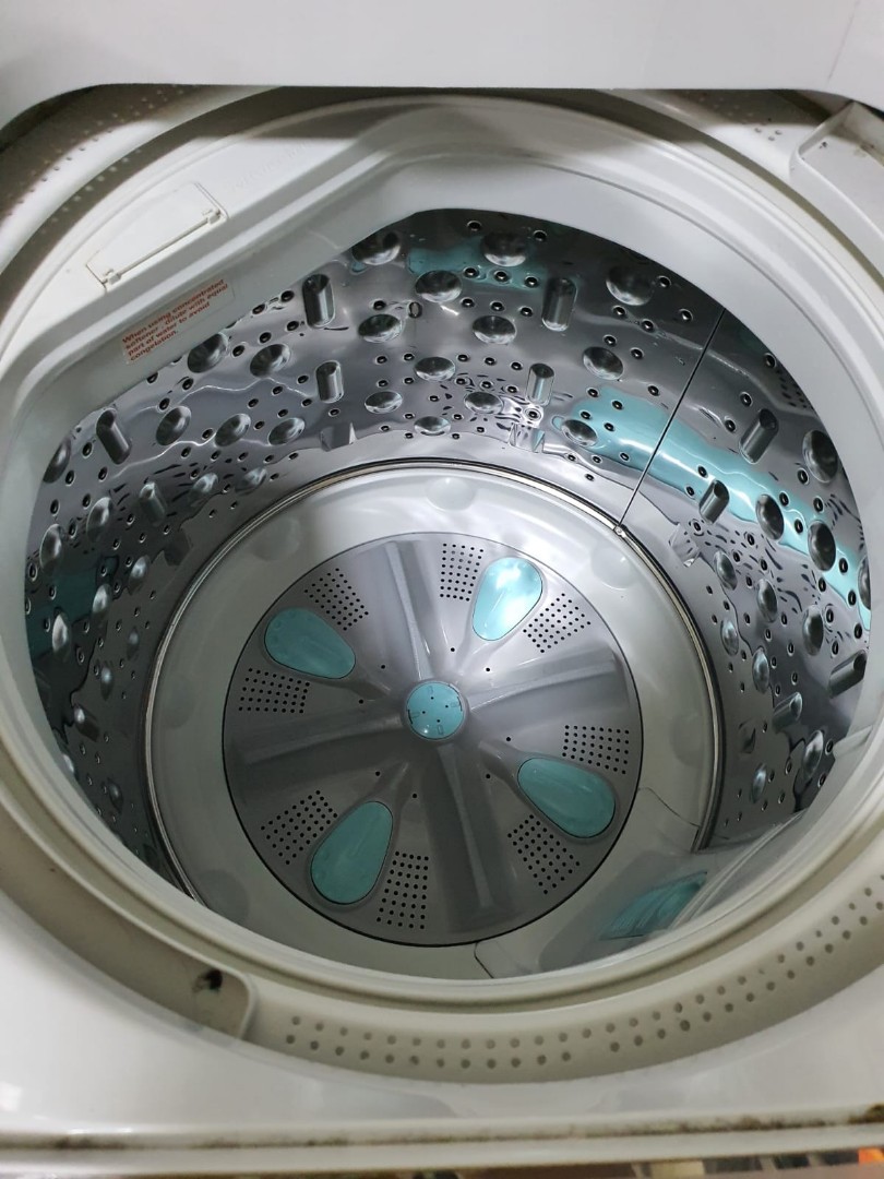 Well used Hitachi washing machine 8kg, TV & Home Appliances, Washing ...