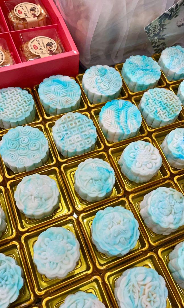 Yan Homemade Mooncakes, Food & Drinks, Homemade Bakes on Carousell