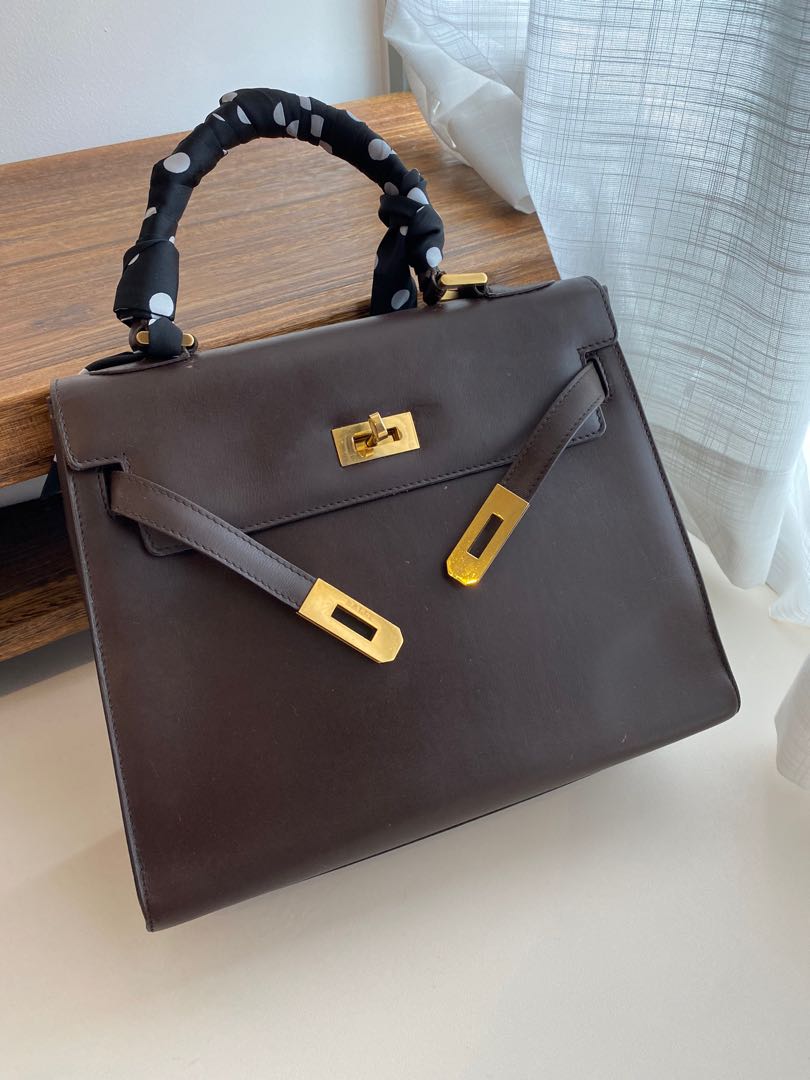 Authentic Bally Kelly style tote bag, Women's Fashion, Bags & Wallets ...