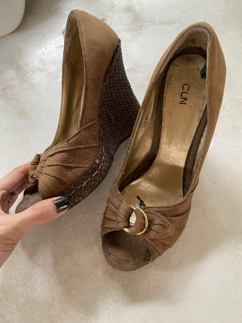 CLN BROWN NATIVE WEDGE, Women's Fashion, Footwear, Wedges on Carousell