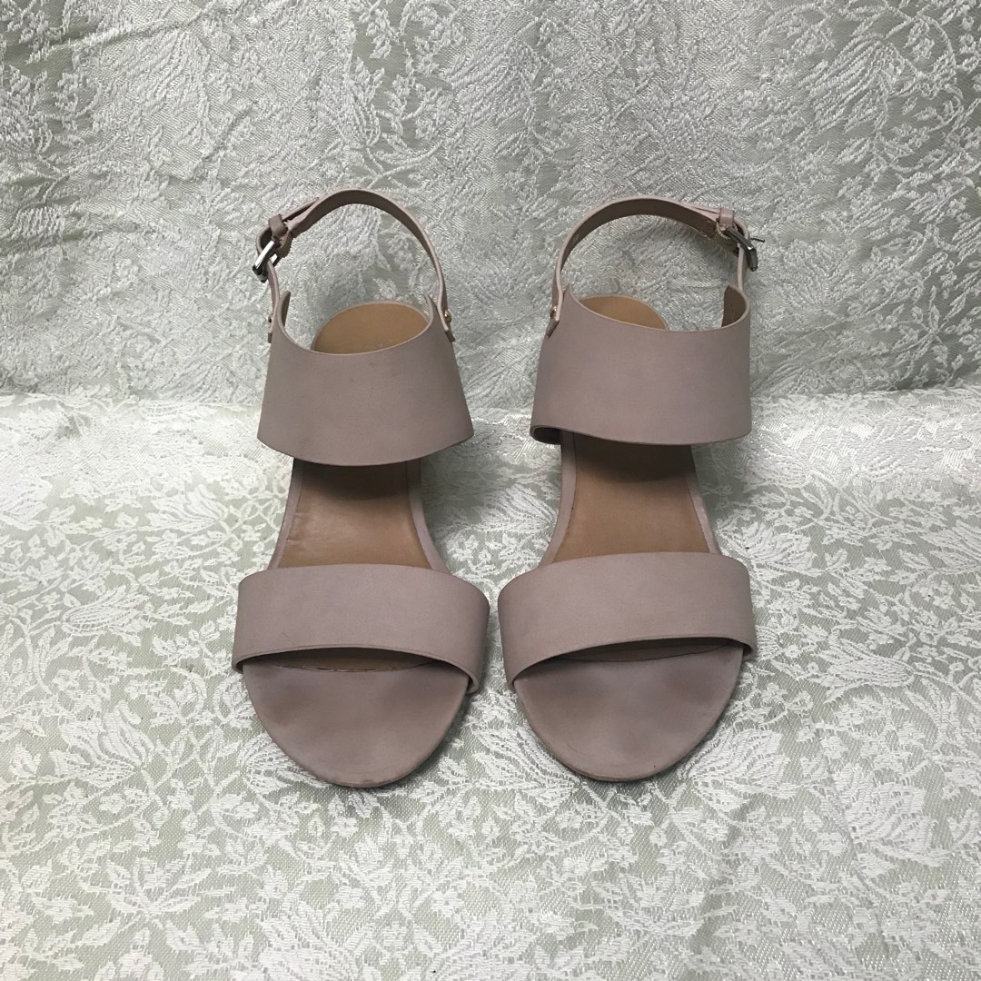 CMG Wedge Sandals 39, Women's Fashion, Footwear, Wedges on Carousell