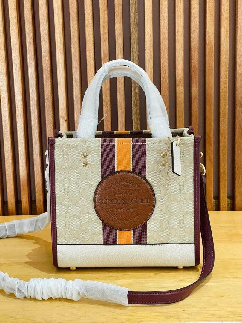 COACH DEMPSEY 22 In SIGNATURE JACQUARD WITH STRIPE AND COACH PATCH ...