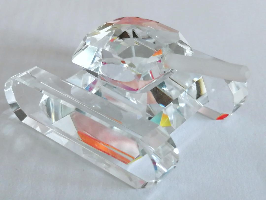 Crystal Tank. High Grade Multi-faceted Crystal Glass Artillery Tank (as ...