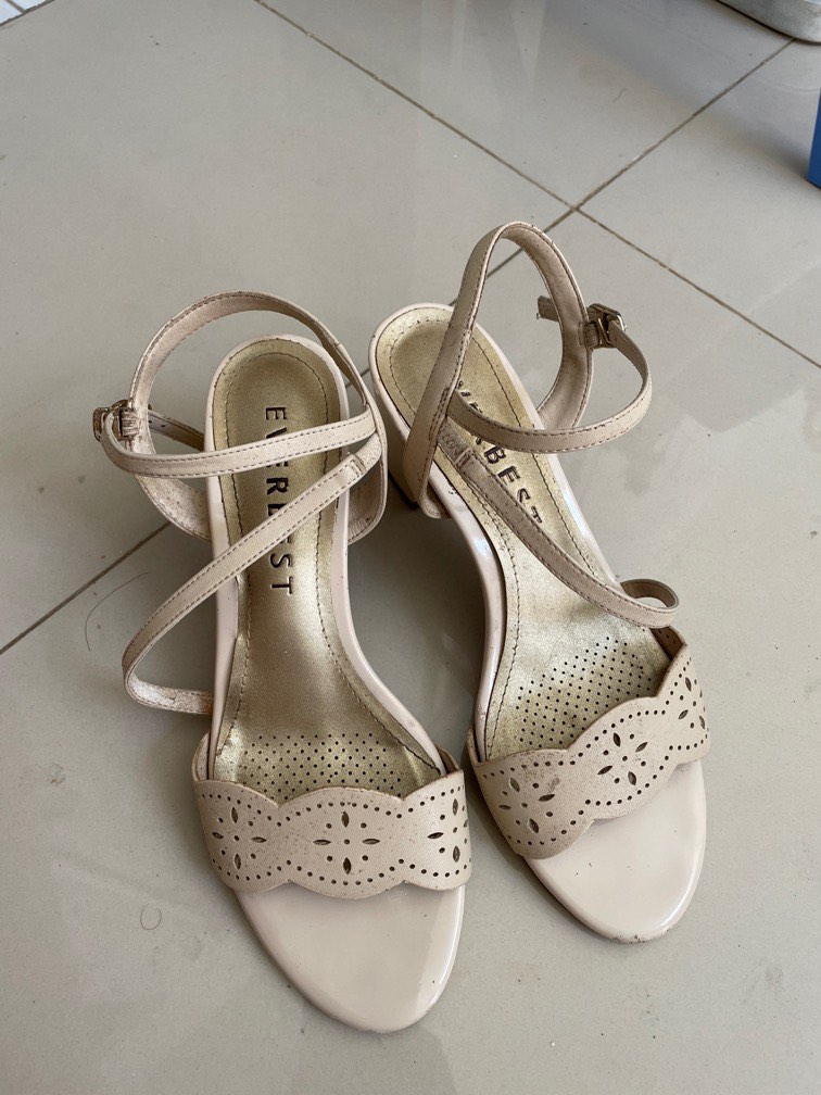 Everbest heels, Fesyen Wanita, Sepatu di Carousell