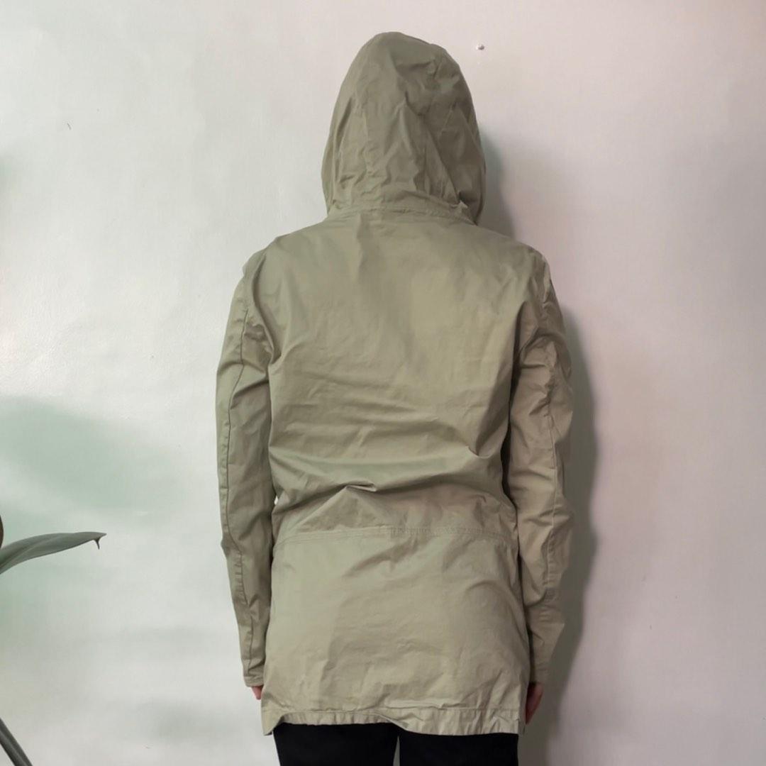 Green parka, Women's Fashion, Coats, Jackets and Outerwear on Carousell