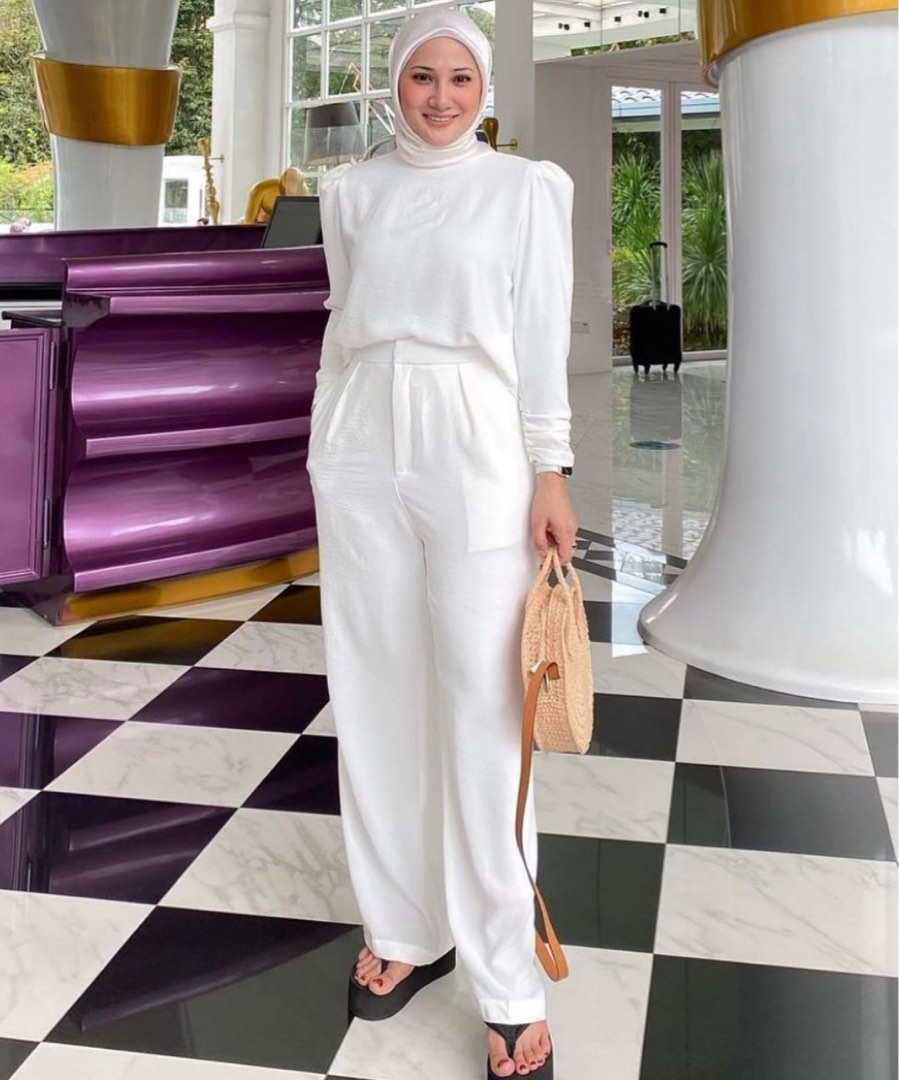 Kylie set Dewi diary, Women's Fashion, Dresses & Sets, Sets or ...