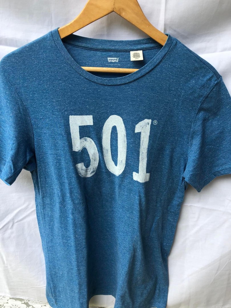 Levis 501 tee, Men's Fashion, Tops & Sets, Tshirts & Polo Shirts on ...