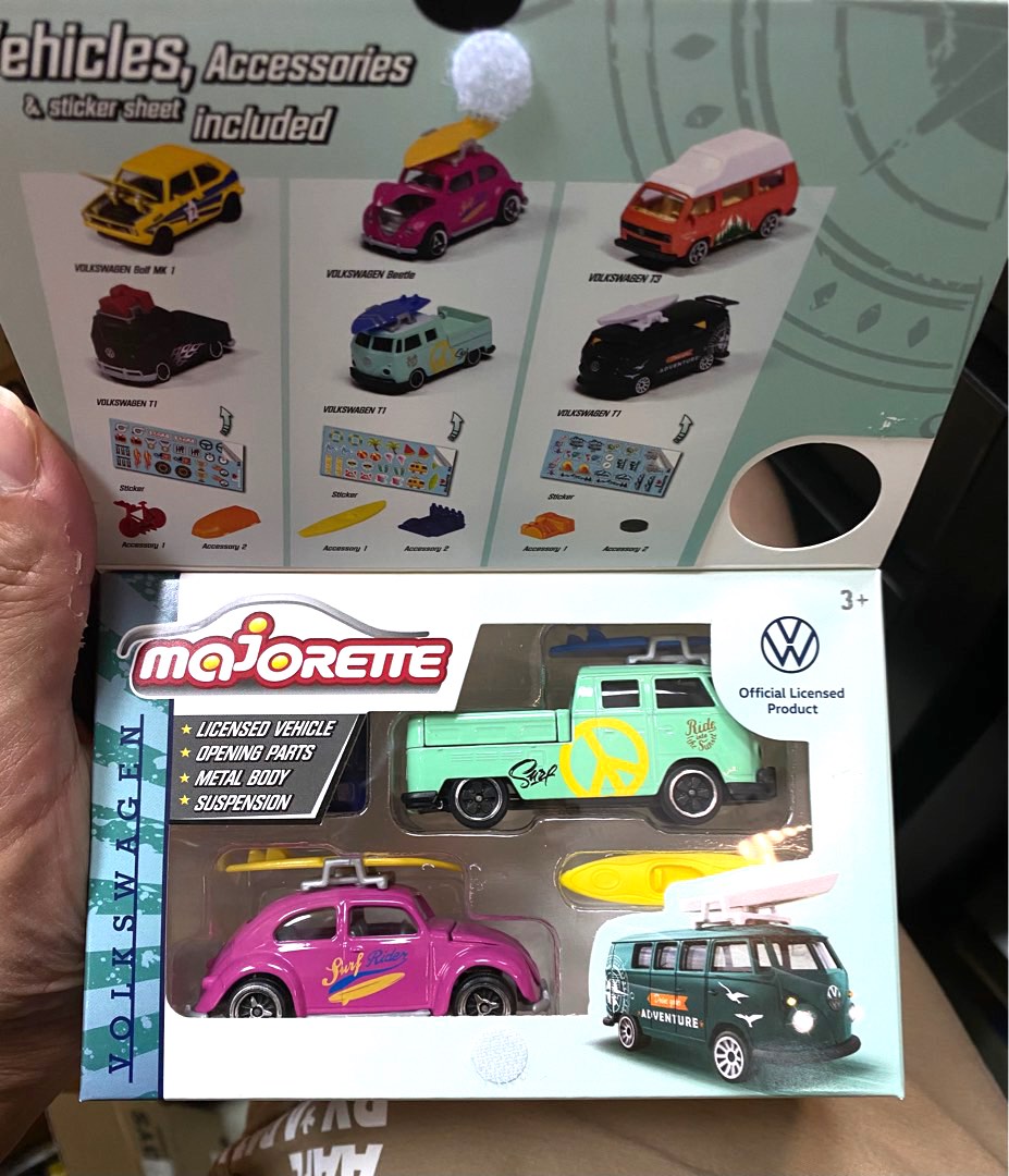 Majorette Volkswagen Set Beetle & T1, 興趣及遊戲, 玩具 & 遊戲類 - Carousell
