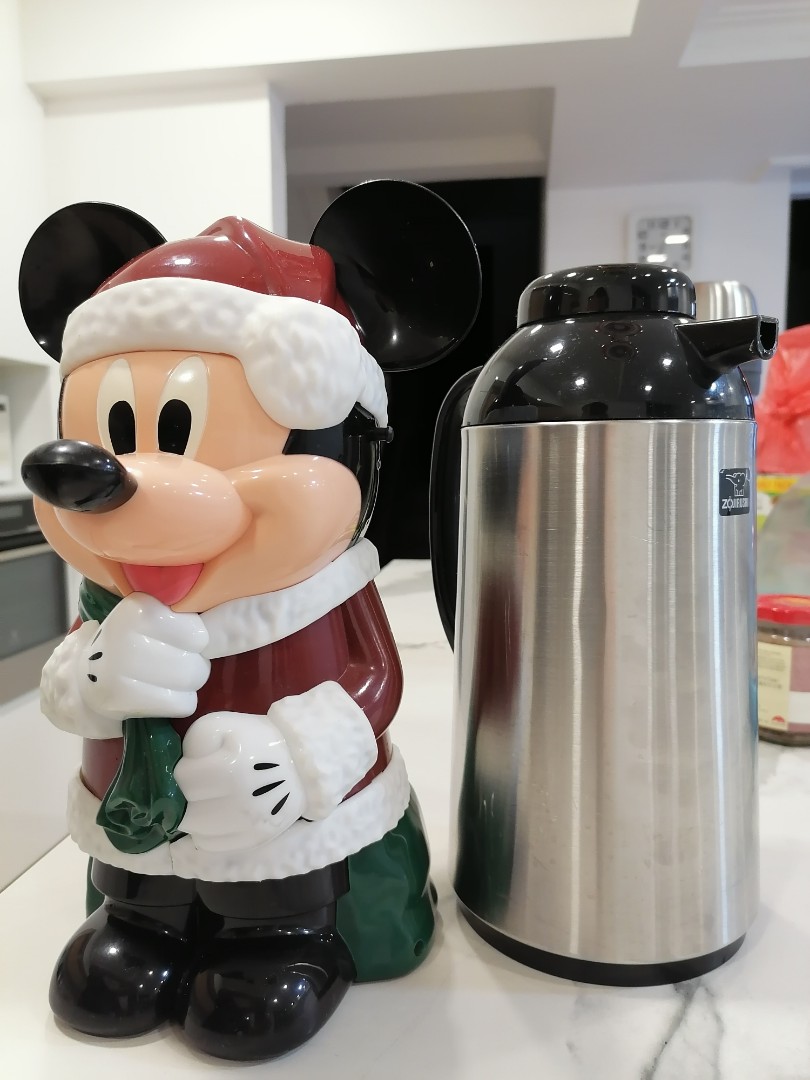 Mickey Mouse popcorn container, Hobbies & Toys, Memorabilia ...