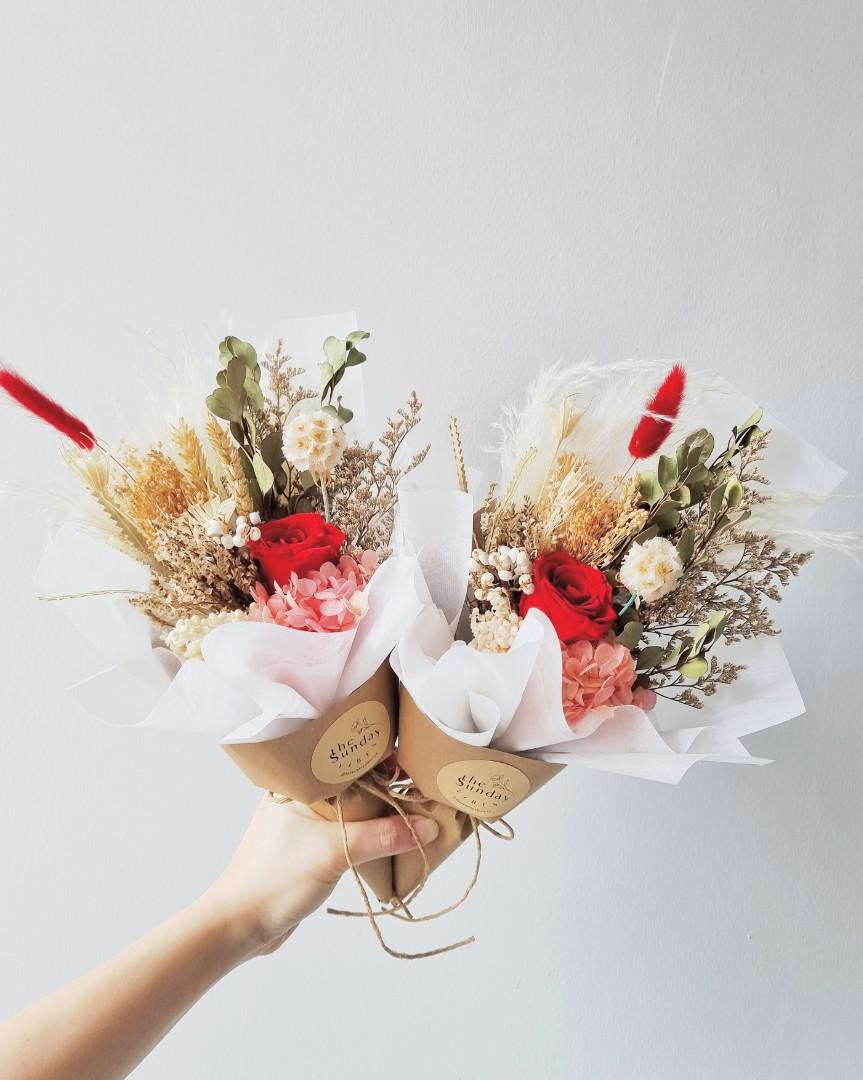 Petite Dried/Preserved Rose Bouquet - Happy Teachers' Day | Happy ...