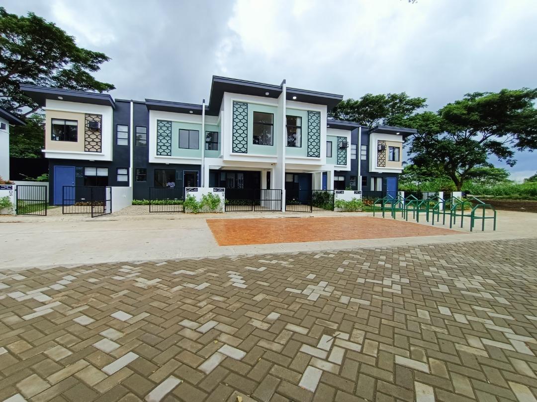 PHIRST PARK HOMES GENTRI | Townhouse and Single Unit, Property, For ...