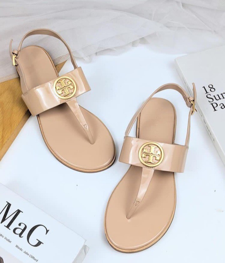 US6 PREORDER TORY BURCH SANDALS 230, Women's Fashion, Footwear, Flats & Sandals on Carousell
