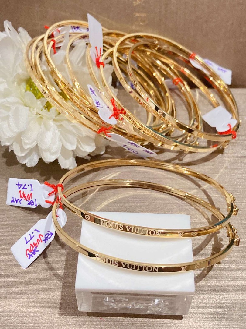 SLIM BANGLES 18K GOLD, Women's Fashion, Jewelry & Organizers, Bracelets ...