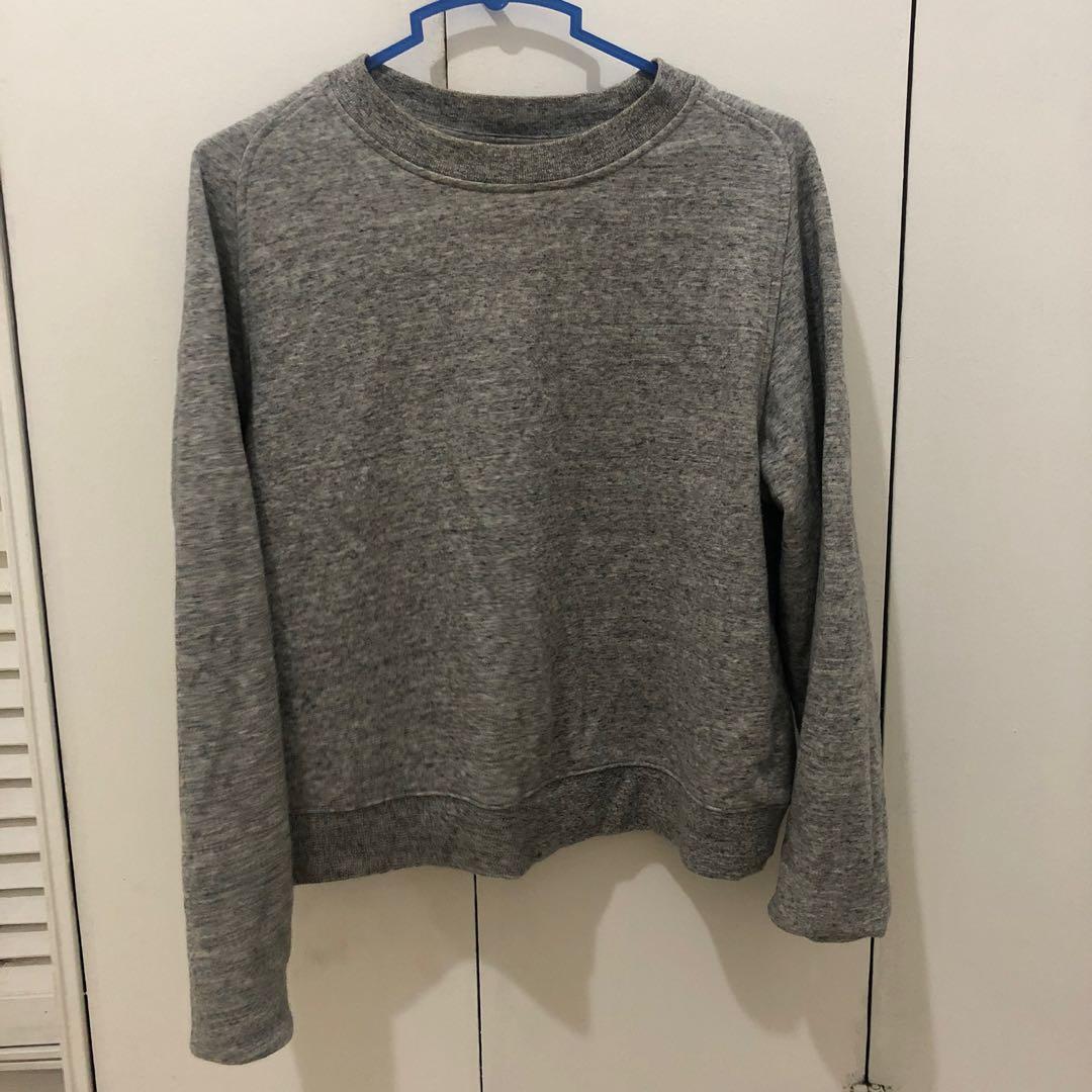 [TAKE 4] Uniqlo Muji COS Madewell Sweatshirts, Women's Fashion, Tops ...