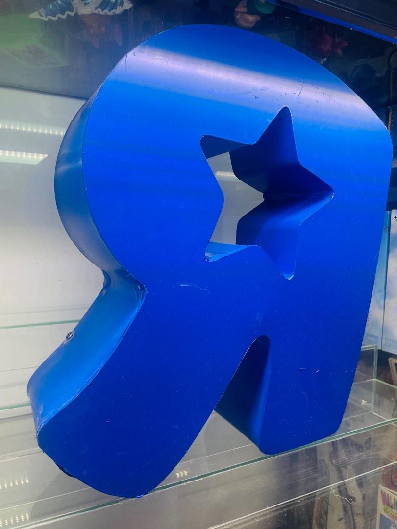 Toys r us logo, Hobbies & Toys, Toys & Games on Carousell