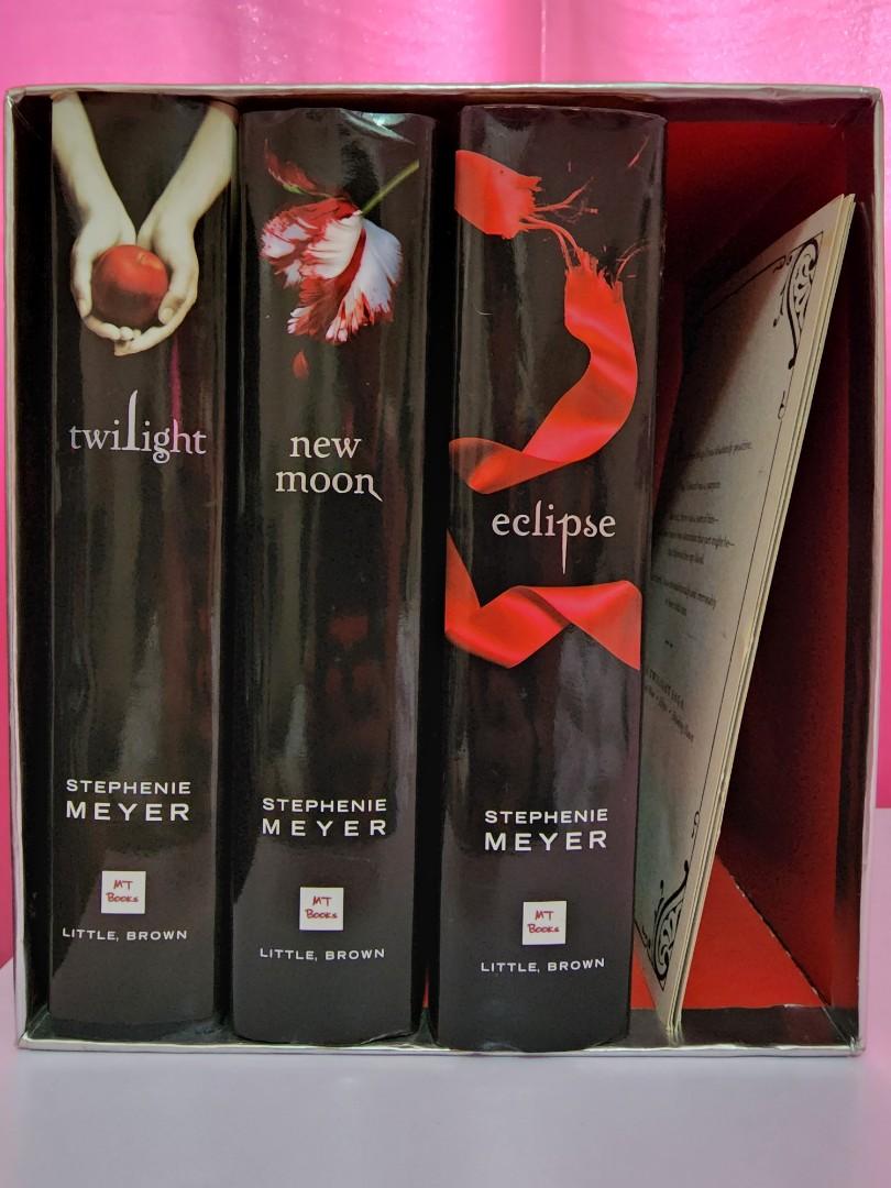 Twilight Saga Hardcover Boxed Set (Breaking Dawn missing), Hobbies ...