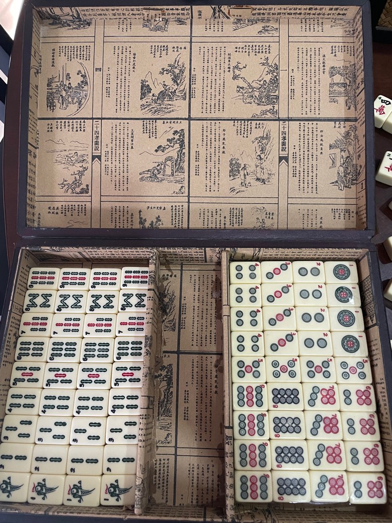 Unique brand new mahjong set in a beautiful case, Hobbies & Toys, Toys ...
