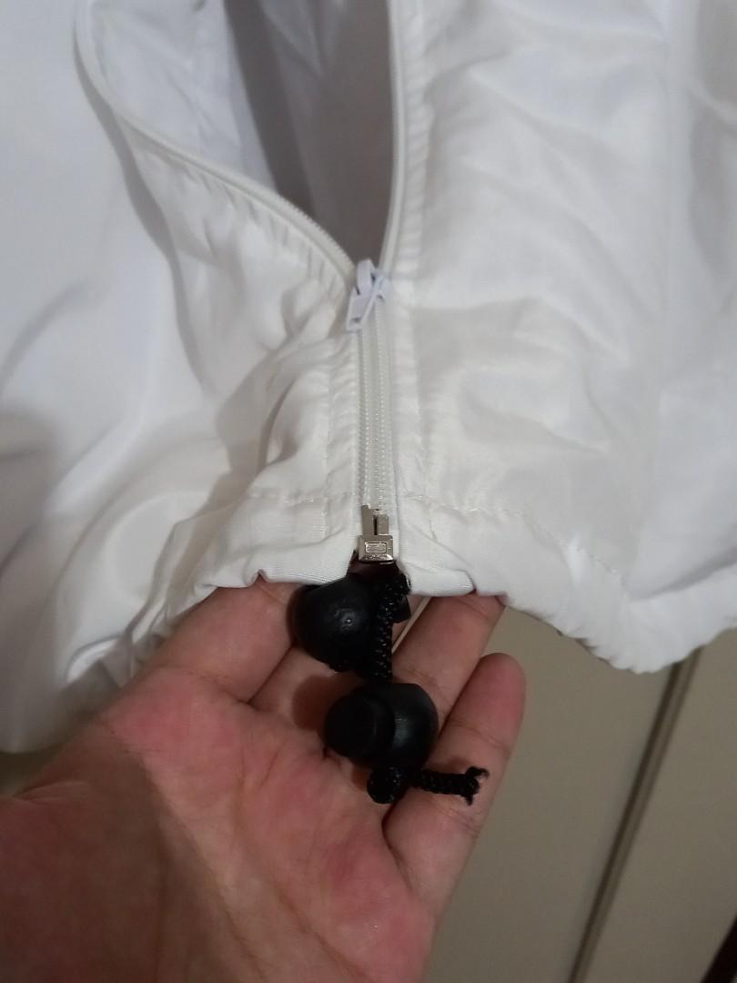 UST Windbreaker Jacket Unisex, Women's Fashion, Coats, Jackets and ...