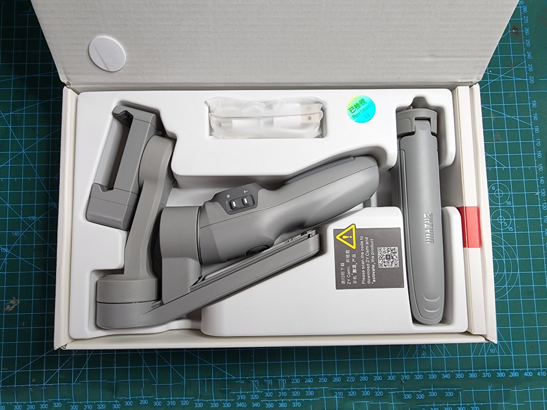 Zhiyun Smooth-Q3 Gimbal, Photography, Photography Accessories, Gimbals & Stabilisers on Carousell