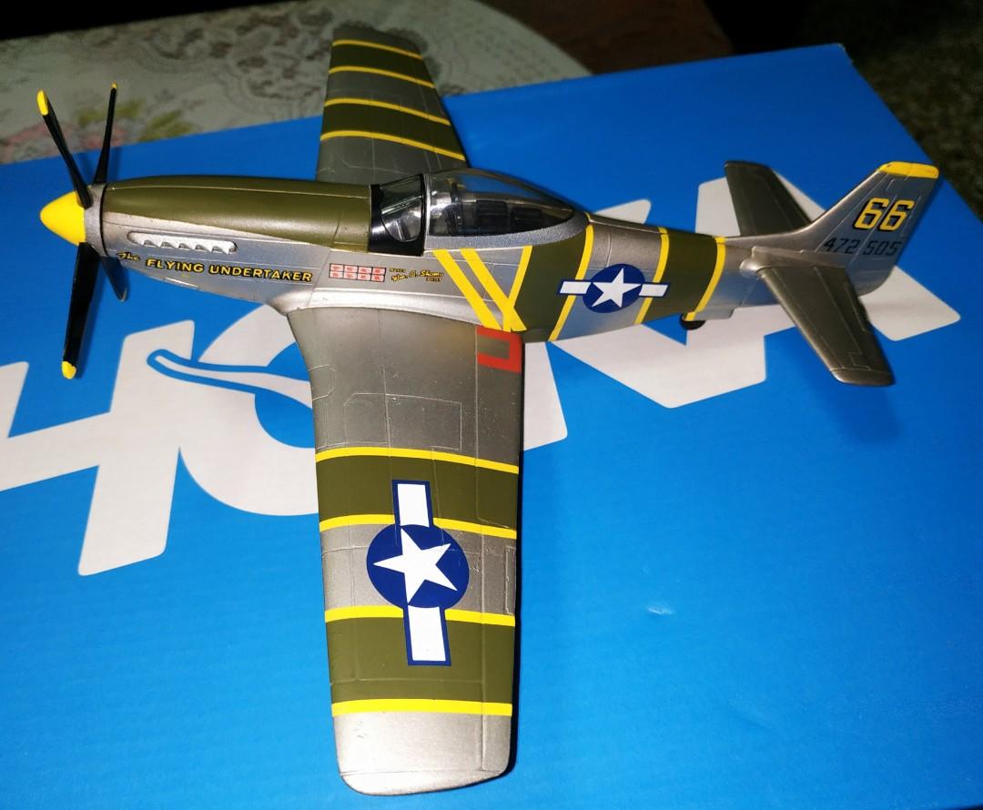 1/48 P-51D MUSTANG " THE FLYING UNDERTAKER ". ACE PILOT MAJ. WILLIAM ...