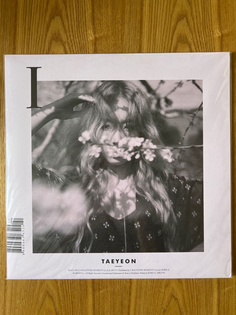 太妍 Taeyeon I vinyl 罕有絕版黑膠LP, 興趣及遊戲, 音樂樂器 & 配件, 音樂與媒體 - 黑膠碟 - Carousell