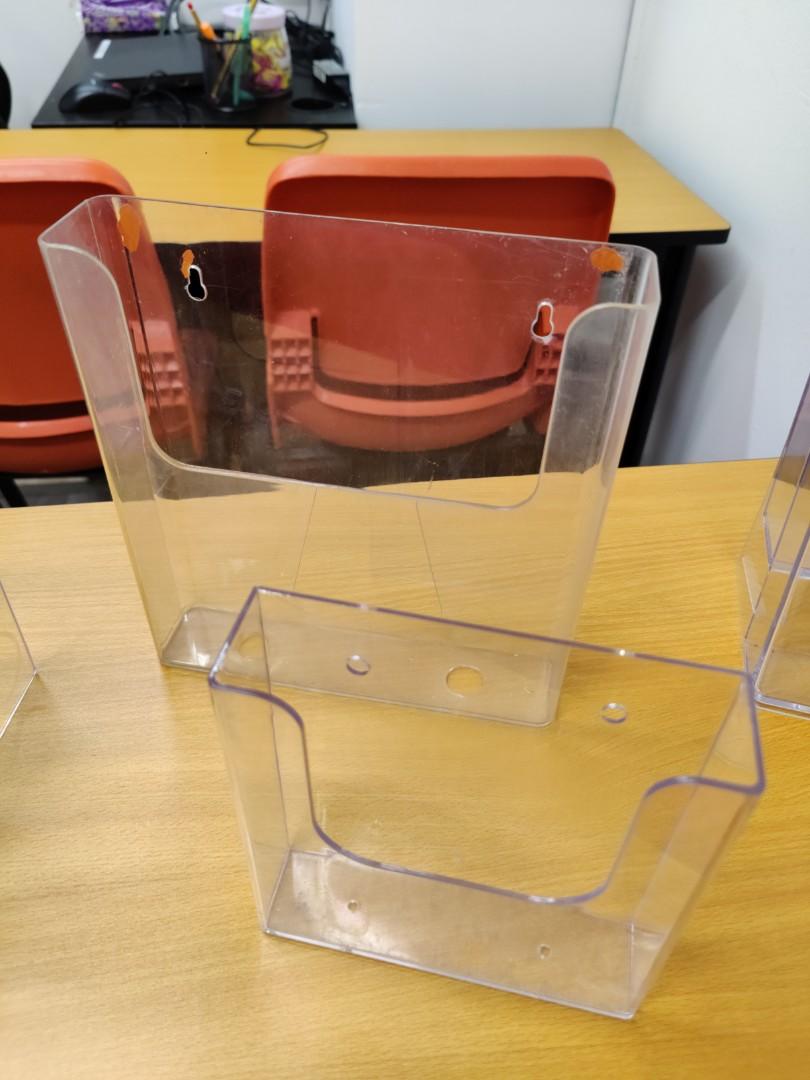 Acrylic flyer holders, Women's Fashion, Jewelry & Organisers, Accessory ...