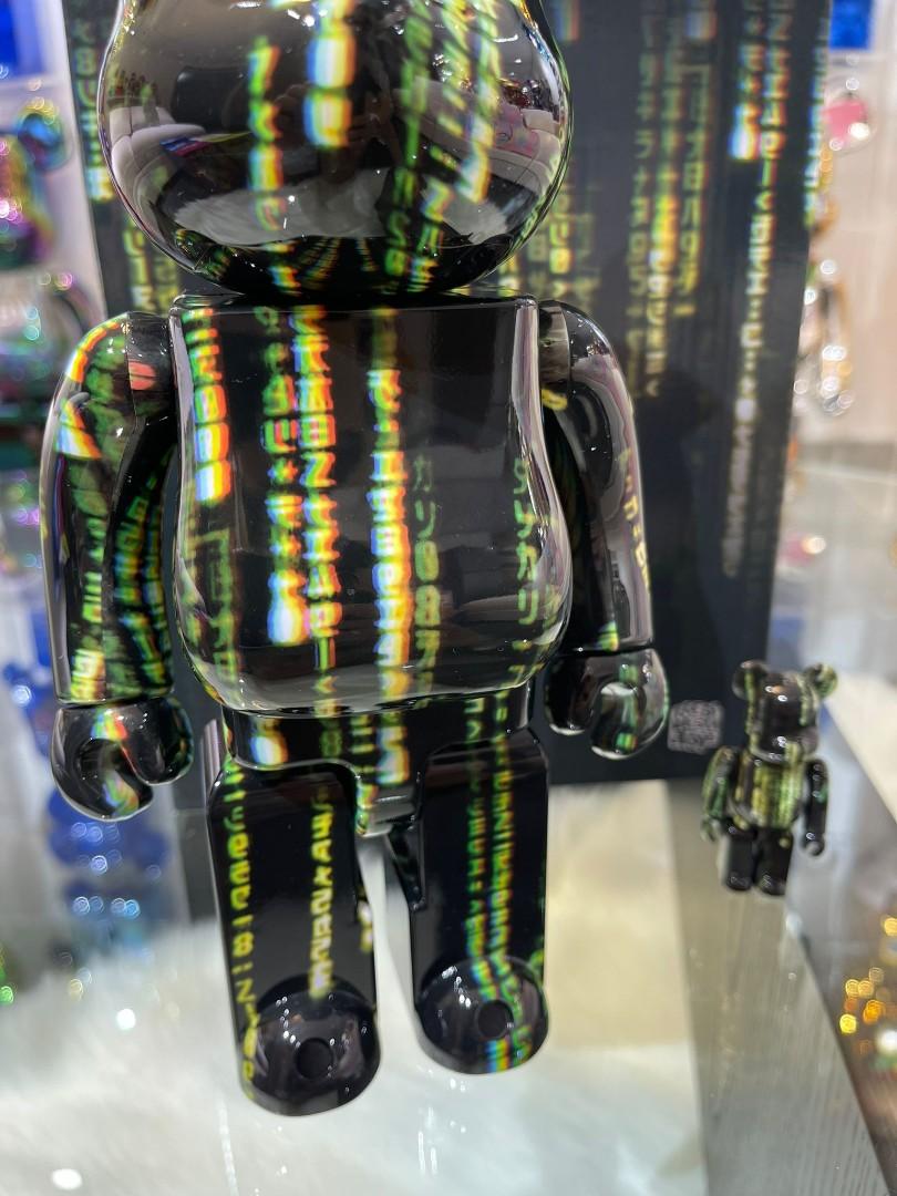 BE@RBRICK THE MATRIX RESURRECTIONS 100% +400%, 興趣及遊戲, 玩具 & 遊戲類 - Carousell