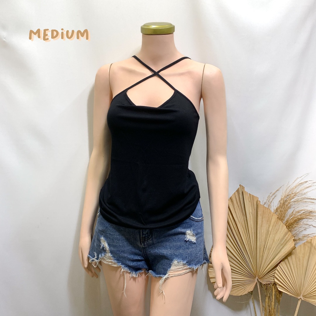 black sando, Women's Fashion, Tops, Sleeveless on Carousell