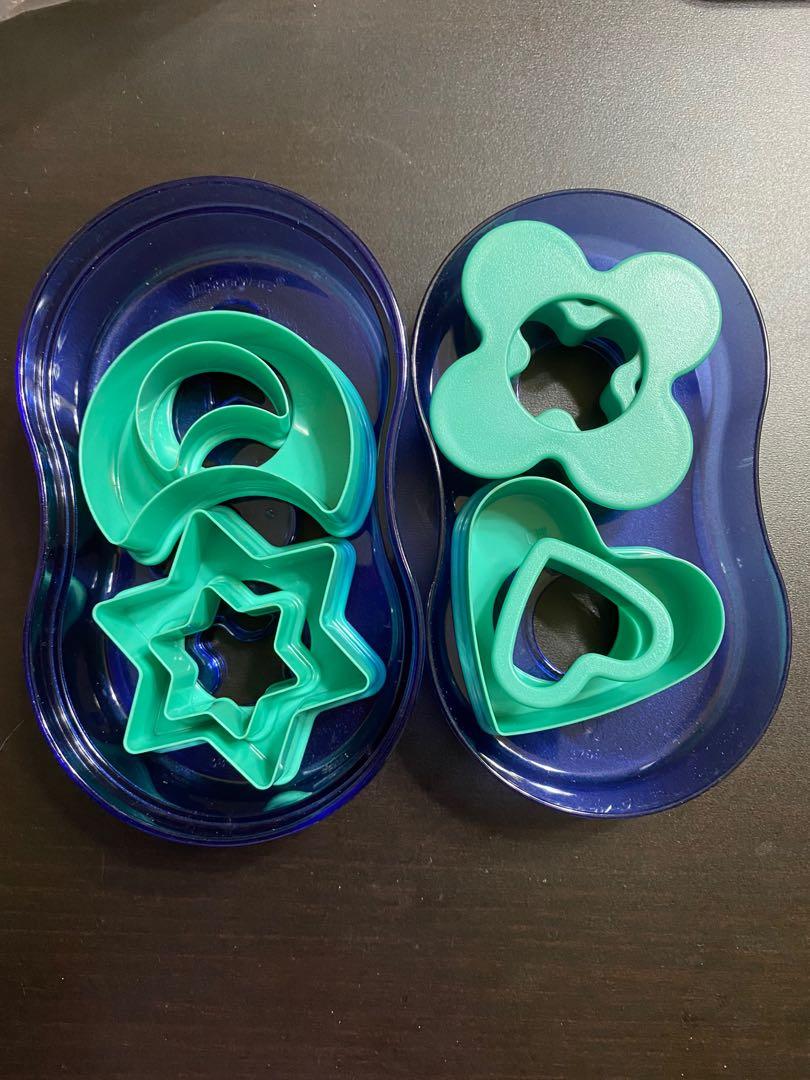Tupperware Cookie Cutter, Furniture & Home Living, Kitchenware ...
