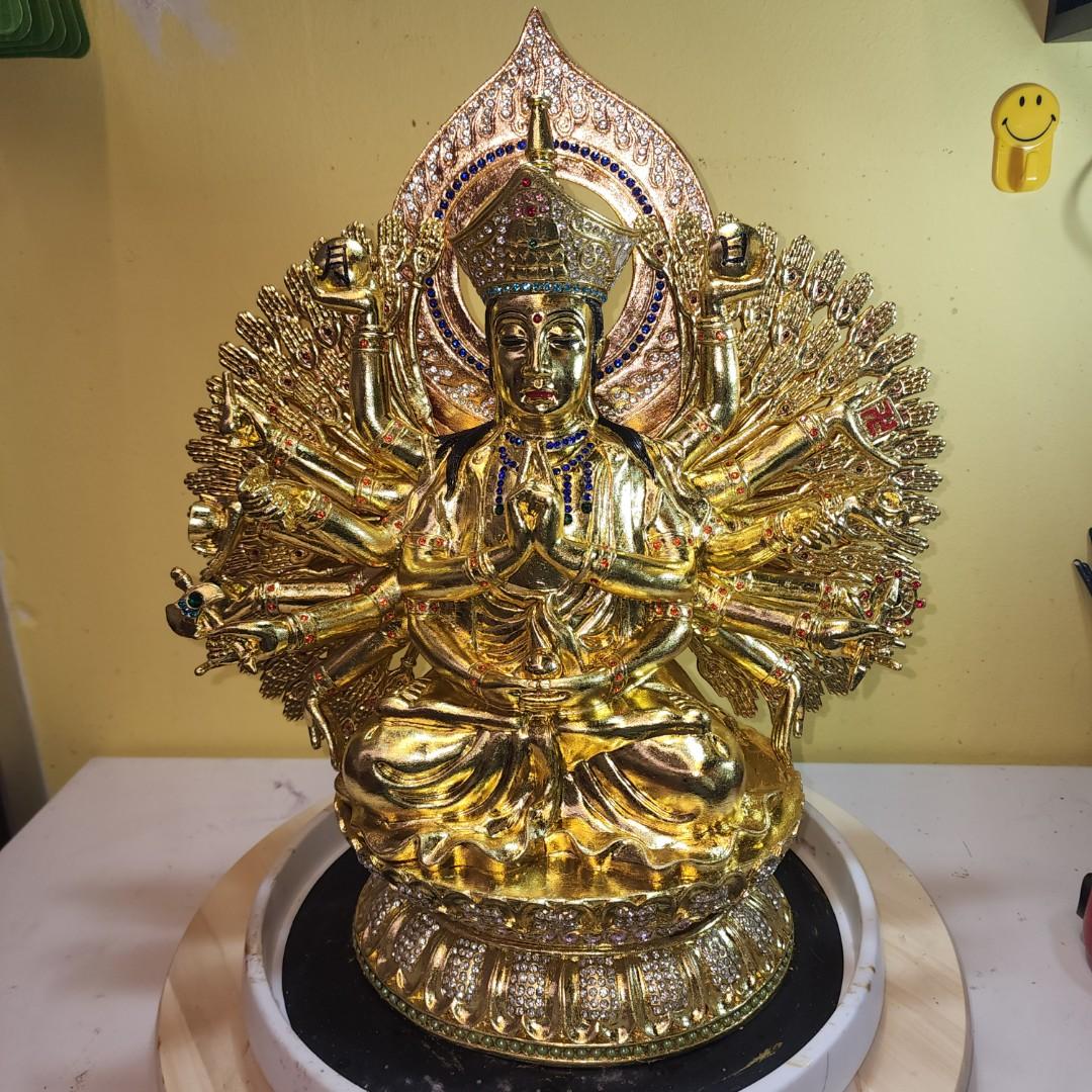 Buddha statue 千手千眼观世音菩萨 on Carousell