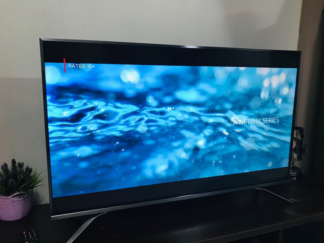 Devant Smart TV 43uhv400 on Carousell