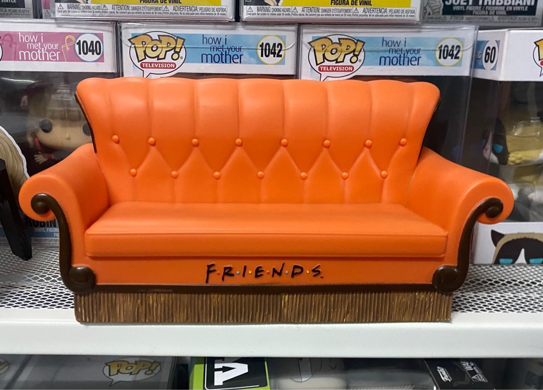 FRIENDS TV Series - Couch (Collectible / Coin Bank) on Carousell