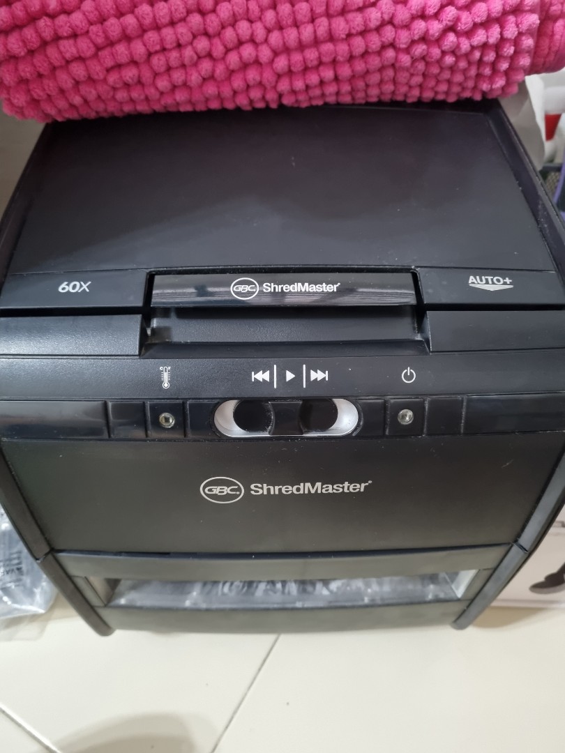 GBC Shredmaster Paper Shredder, TV & Home Appliances, Other Home ...
