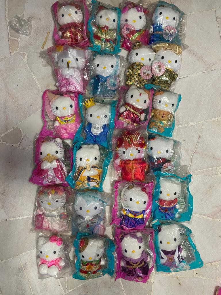 Hello Kitty Collectibles, Hobbies & Toys, Memorabilia & Collectibles ...