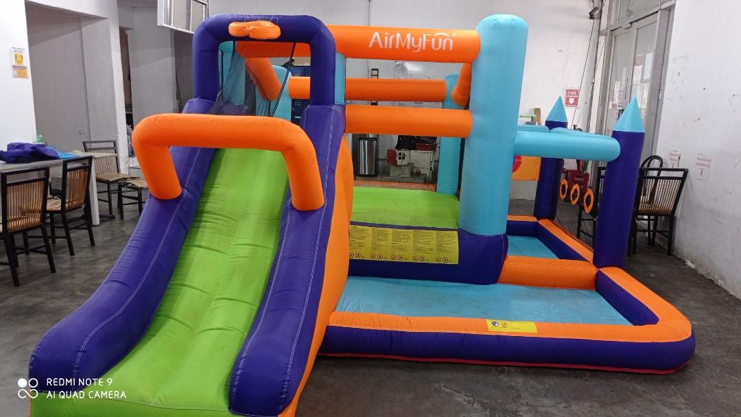 Inflatable playground, Babies & Kids, Infant Playtime on Carousell